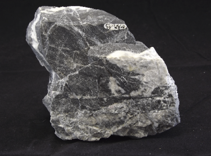 LPUEL-MRM 015 – Departamento de Geologia e Geomática